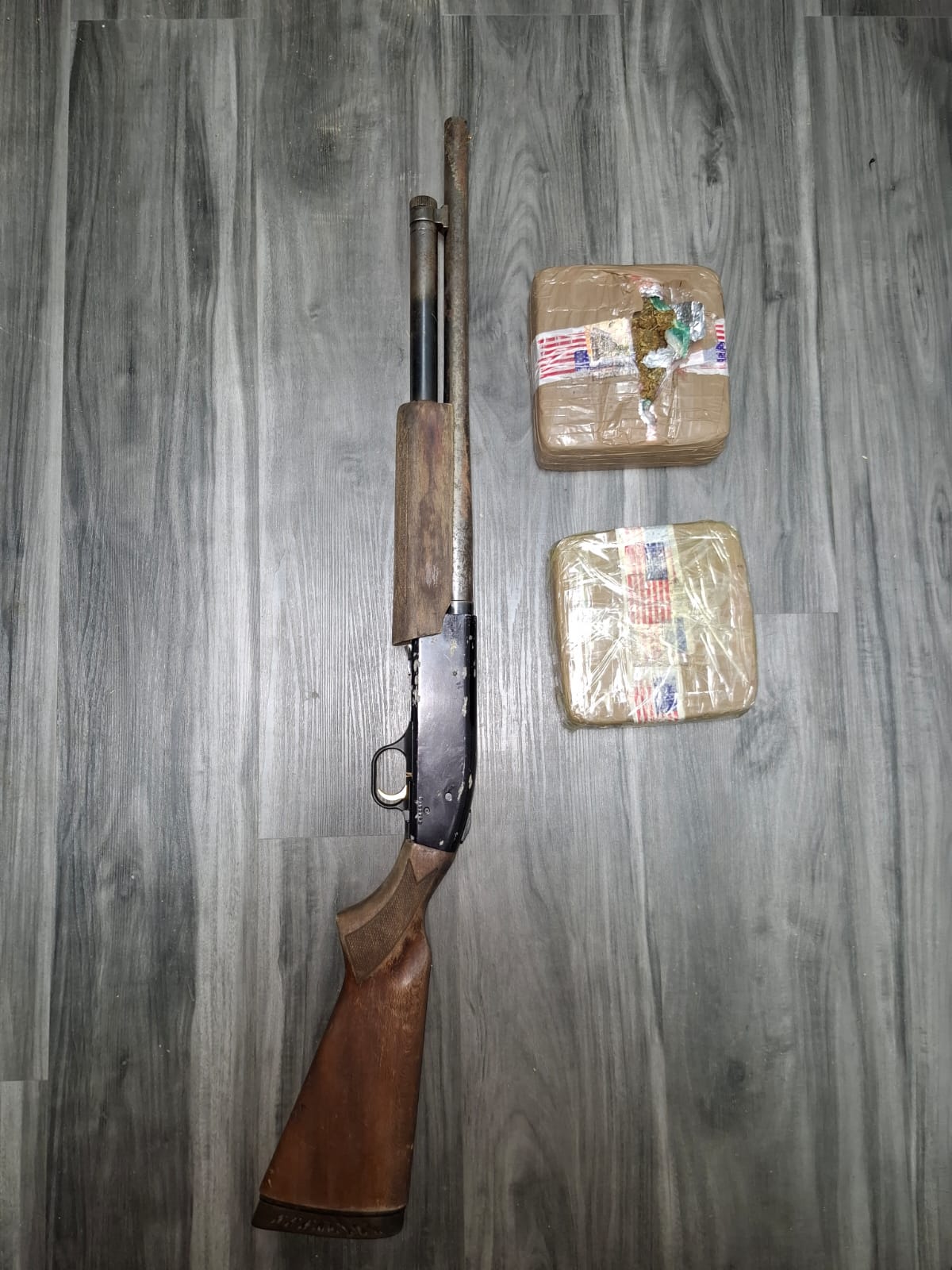 $20K in weed, shotgun seized as cops raid Central drug blocks - Loop News